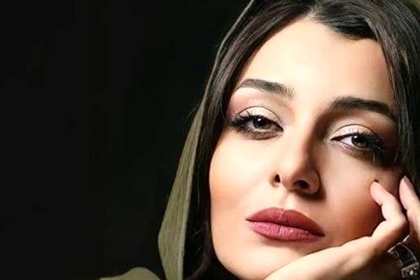 سلفی سارا و نیکا با اداهایی که مامان هما دوست نداردعکس نشان ۲۴